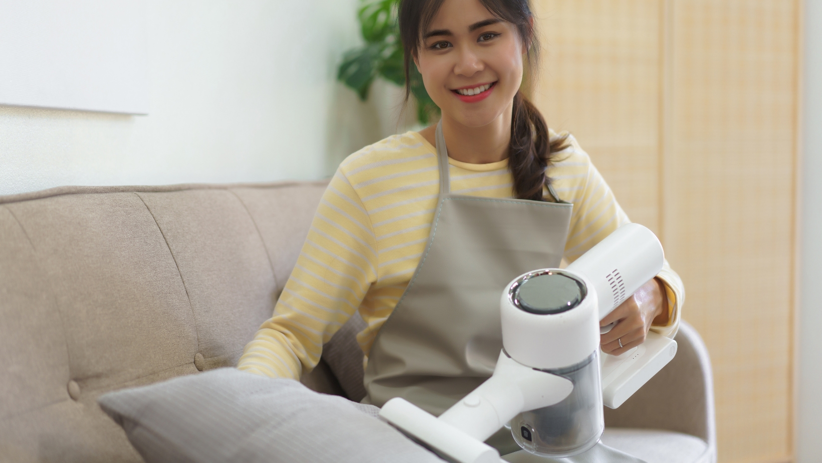 Shark Vacuum Small - The Ultimate Cleaning Solution for Compact Spaces ...